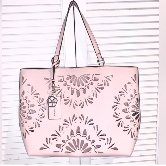 Trina Turk | Bags | Trina Turk Saguaro Saffiano Laser Cut Totepurse ...